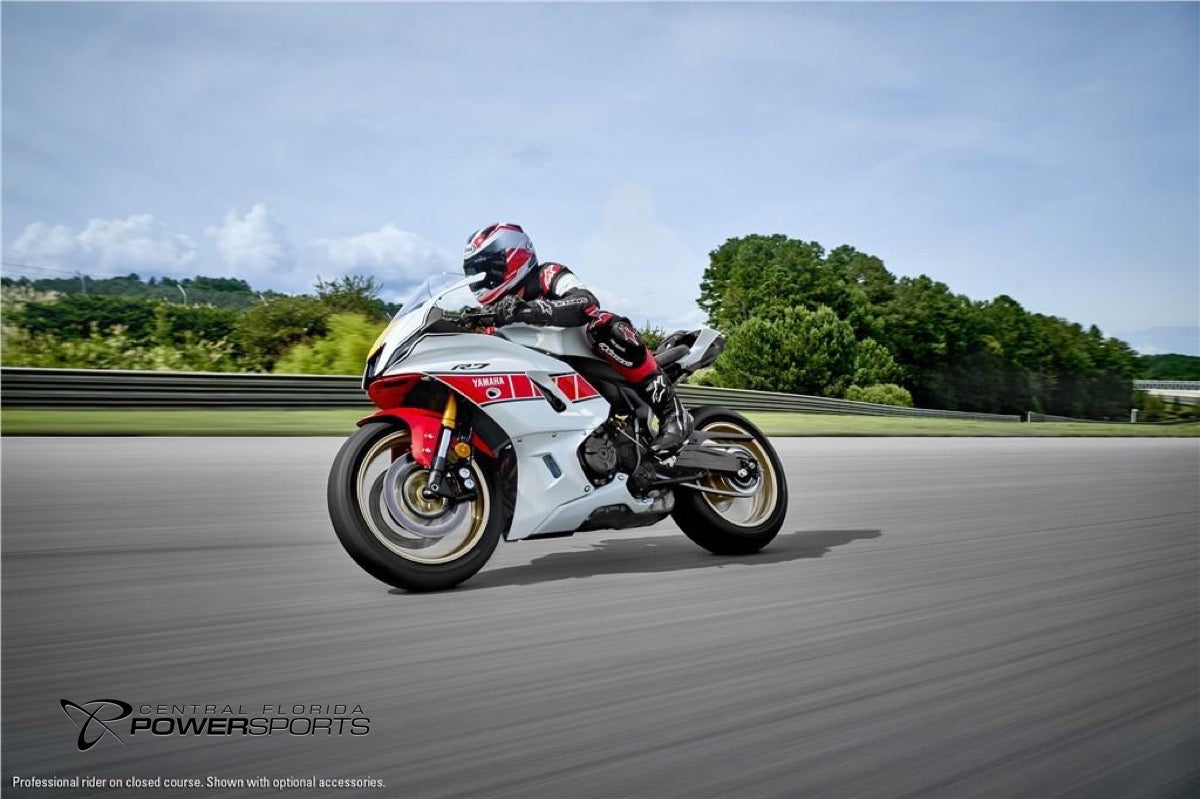 2022 Yamaha R6 White